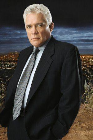 Louie Provenza : personnage des séries The Closer et Major Crimes | The ...