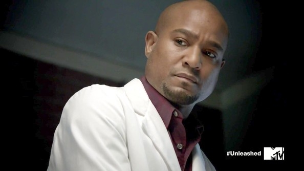 Alan Deaton : personnage de série | Teen Wolf