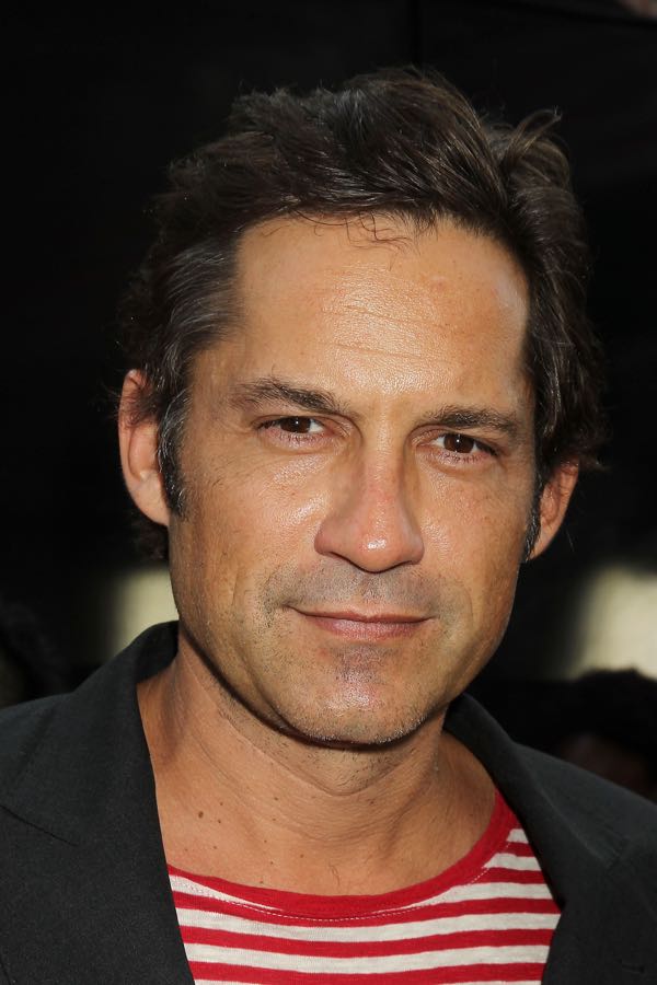 Enrique Murciano : biographie, carrière et filmographie | Hypnoweb