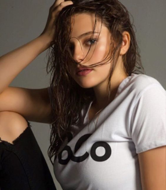 Danielle Rose Russell : biographie, carrière et filmographie | Hypnoweb