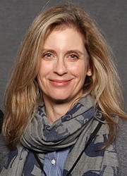 Helen Slater : biographie, carrière et filmographie | Hypnoweb