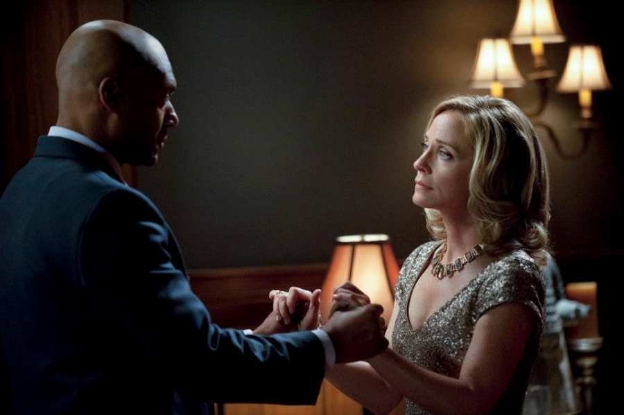 Moira Queen : personnage de la série | Arrow