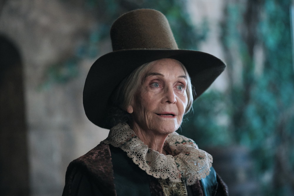 Goody Alsop : personnage de la série | A Discovery of Witches