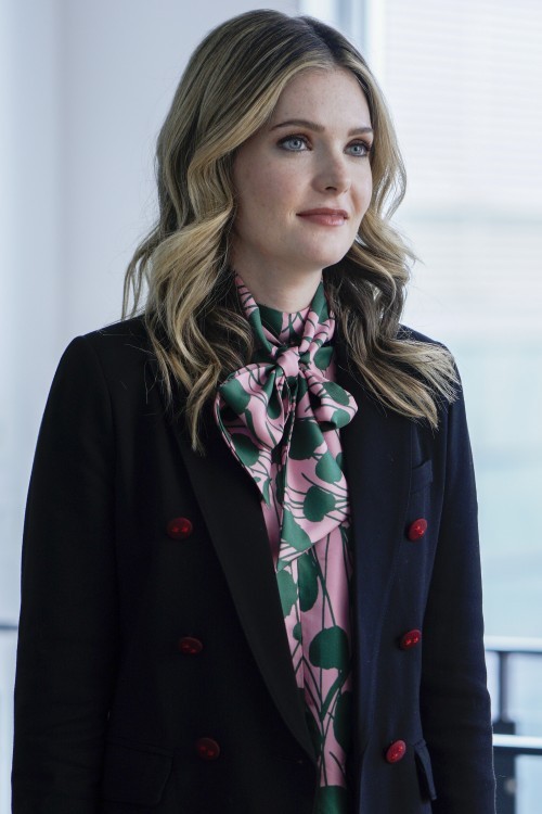 Sutton Brady : personnage de la série | The Bold Type