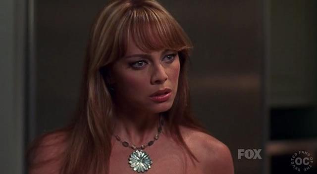 Julie Cooper : personnage de la série | Newport Beach