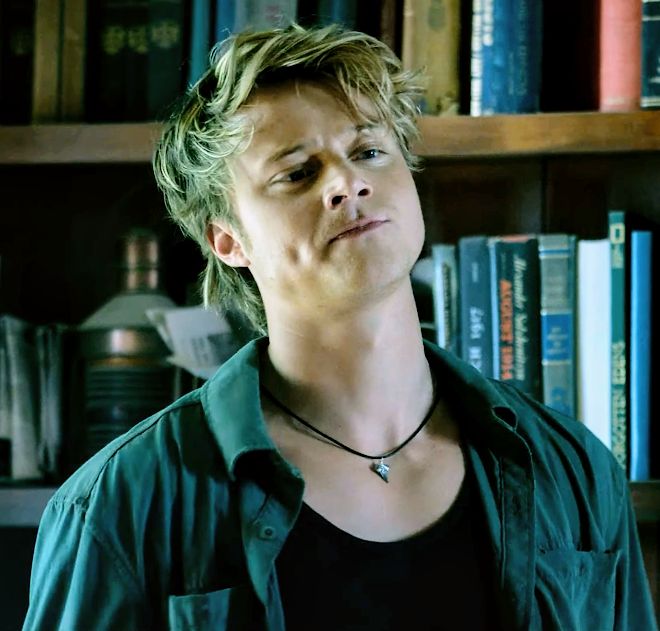 J.J Maybank : personnage de la série | Outer Banks