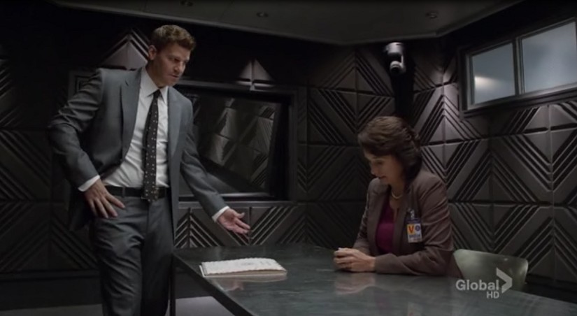 La salle d'interrogatoire | Bones
