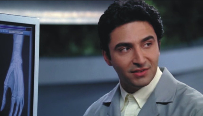 Arastoo Vaziri : personnage de la série | Bones