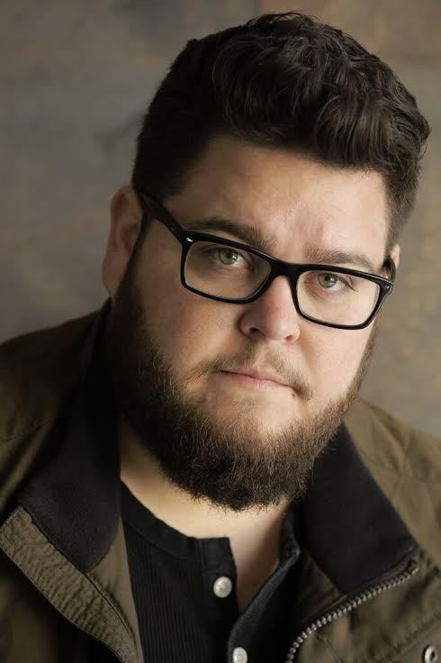 Charley Koontz : biographie, carrière et filmographie | Hypnoweb