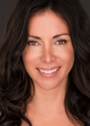 Arlene Tur : biographie, carrière et filmographie | Hypnoweb