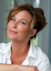Nina Repeta : biographie, carrière et filmographie | Hypnoweb