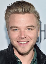 Brett Davern : biographie, carrière et filmographie | Hypnoweb